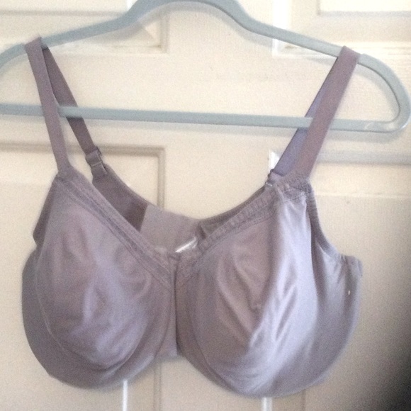 Wacoal | Intimates & Sleepwear | Gray Waco Bra Very Nice Condition ...